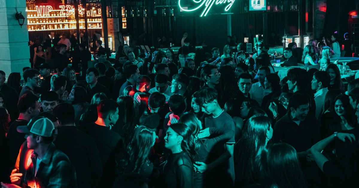 Zima Gallery. Астана Кипятком