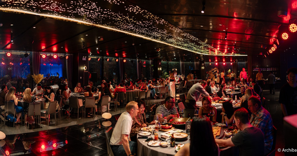 Georgian party. Photographer in Guangzhou, China. Archibald Sonnenhaft