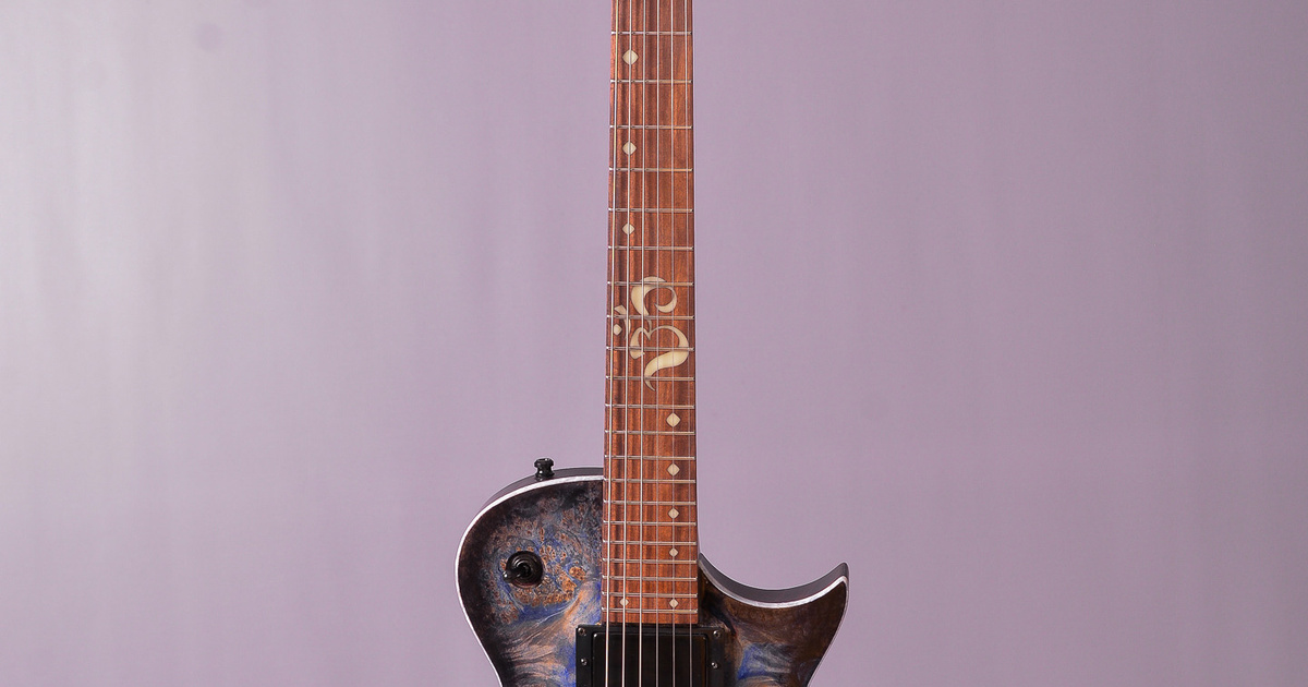 008 Infinity. Master of making guitars and basses to order
